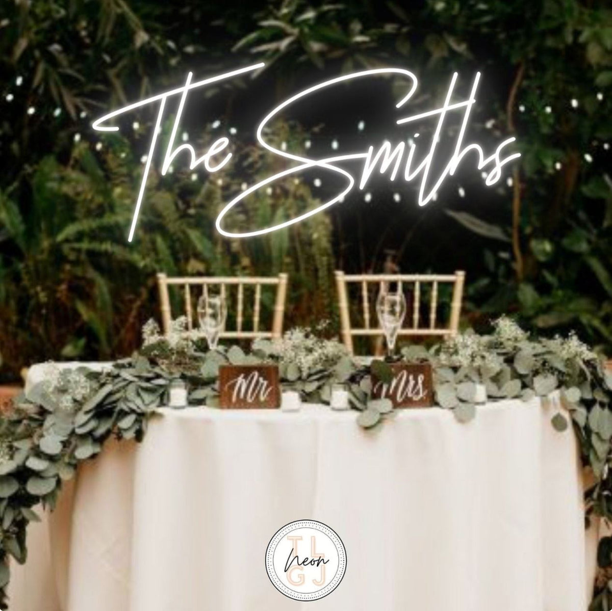 How to Design Your Own Wedding Neon Sign | The Lovely Glass Jar